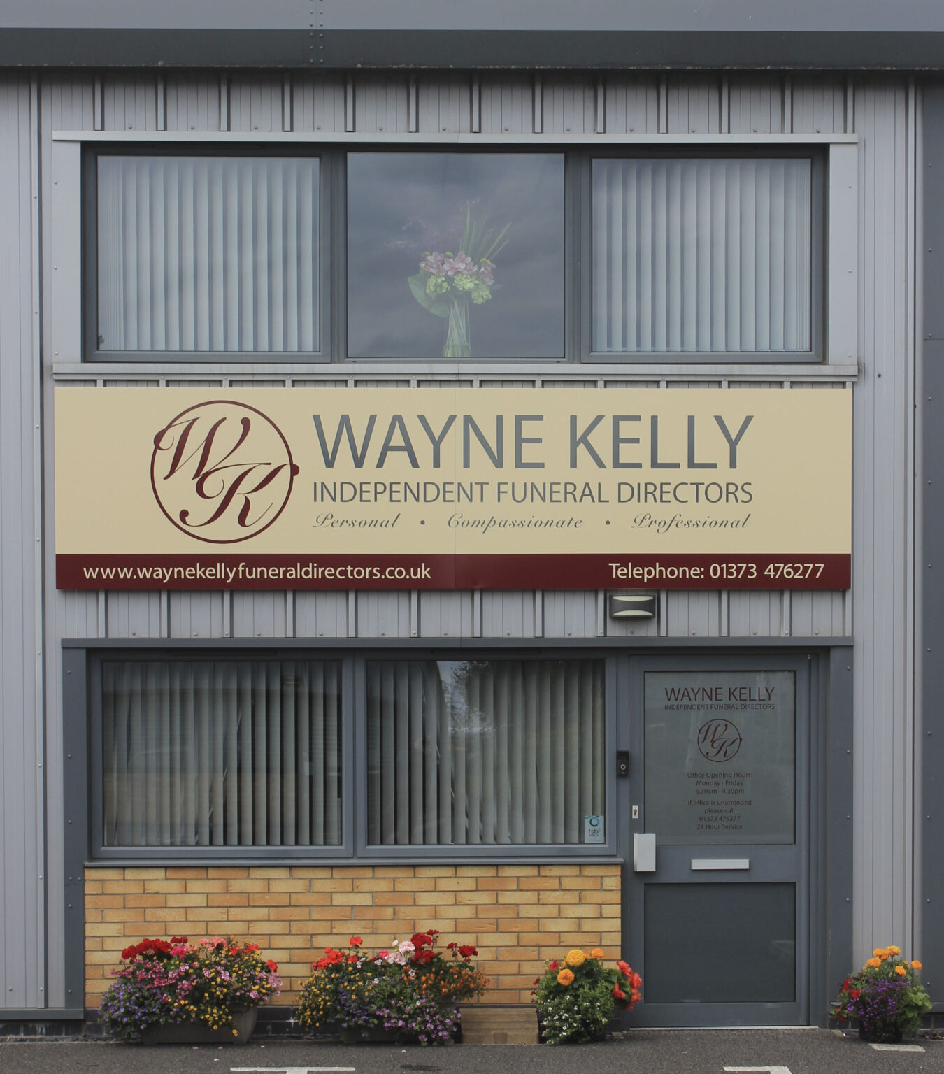 Home - Wayne Kelly Independent Funeral Directors