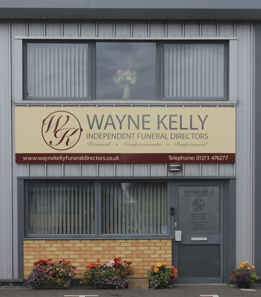 Home - Wayne Kelly Independent Funeral Directors
